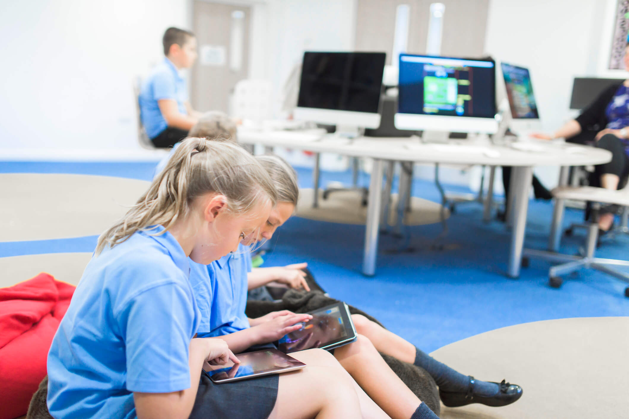 1:1 Technology Programme for Students | Edutech Zone UK